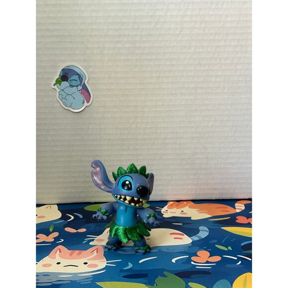 Disney | Other | Disney Lilo Stitch 3in Hawaiian Hula Skirt Moving ...